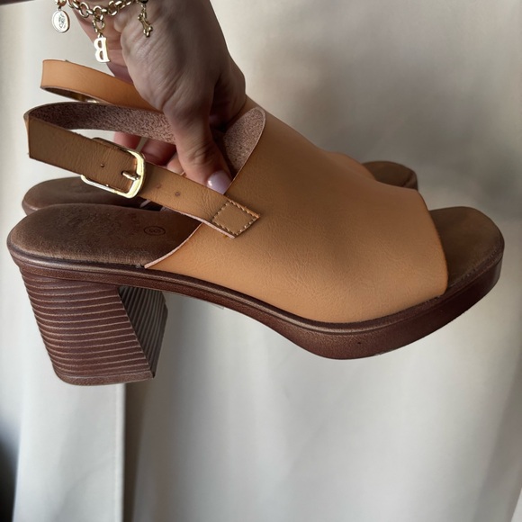 Shoes | Elegant Tan Slingback Heels | Poshmark